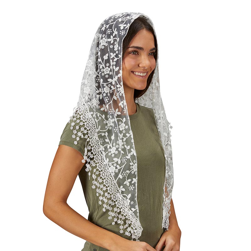 White Mantilla with Tassels – Joseph's